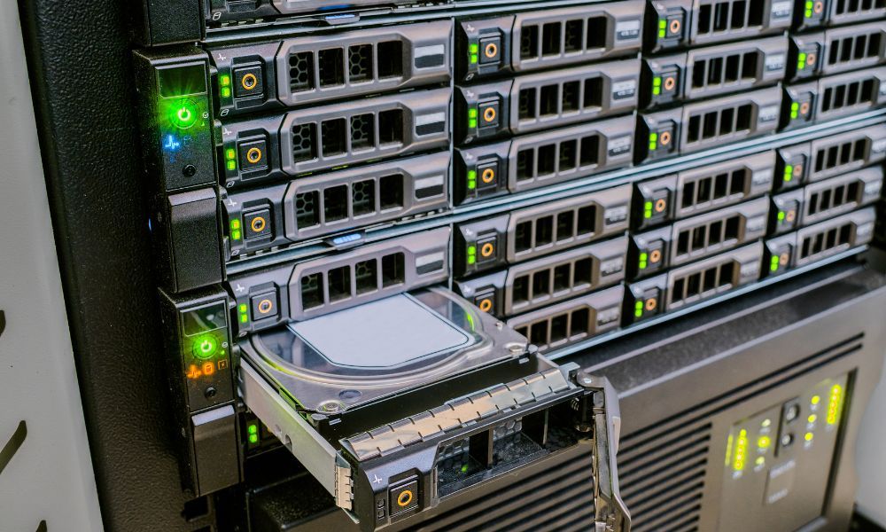 Securing IT: Why Data Centers Should Use Shredding Services - CloudCow