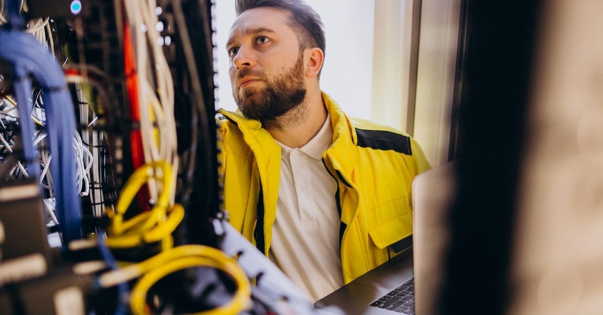 Common Causes of Network Downtime in Telecom - CloudCow